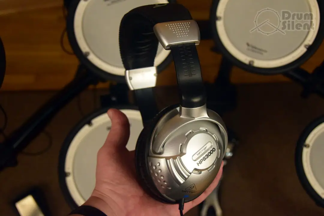 Review: Behringer HPS3000 Studio Headphones